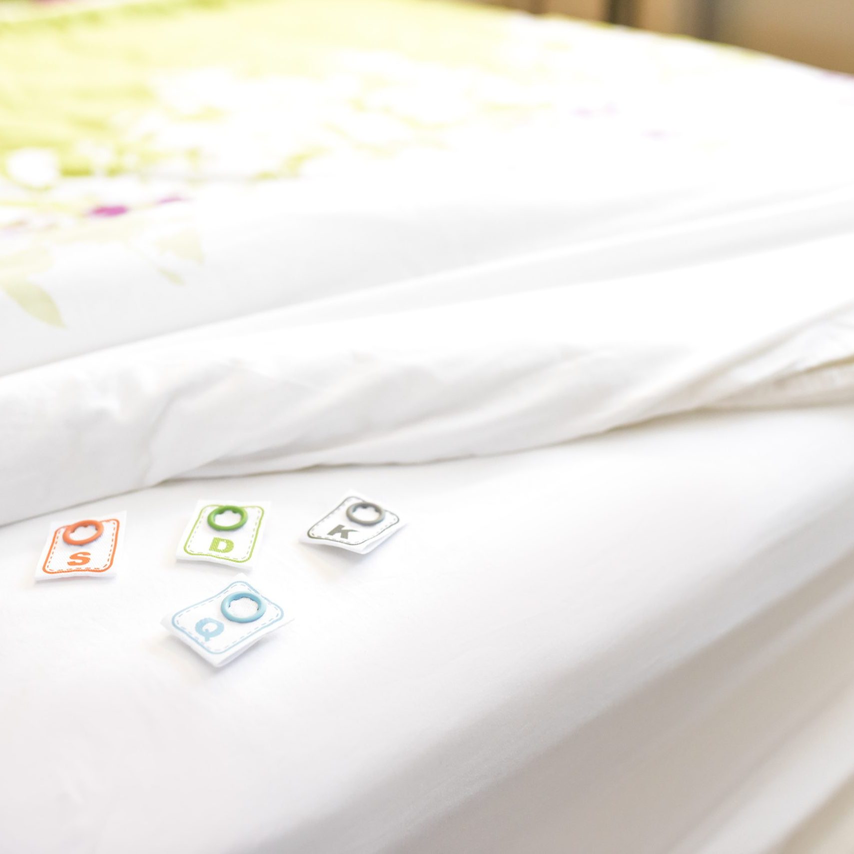 Snap On Bedding Label | Bed Making Made Easy